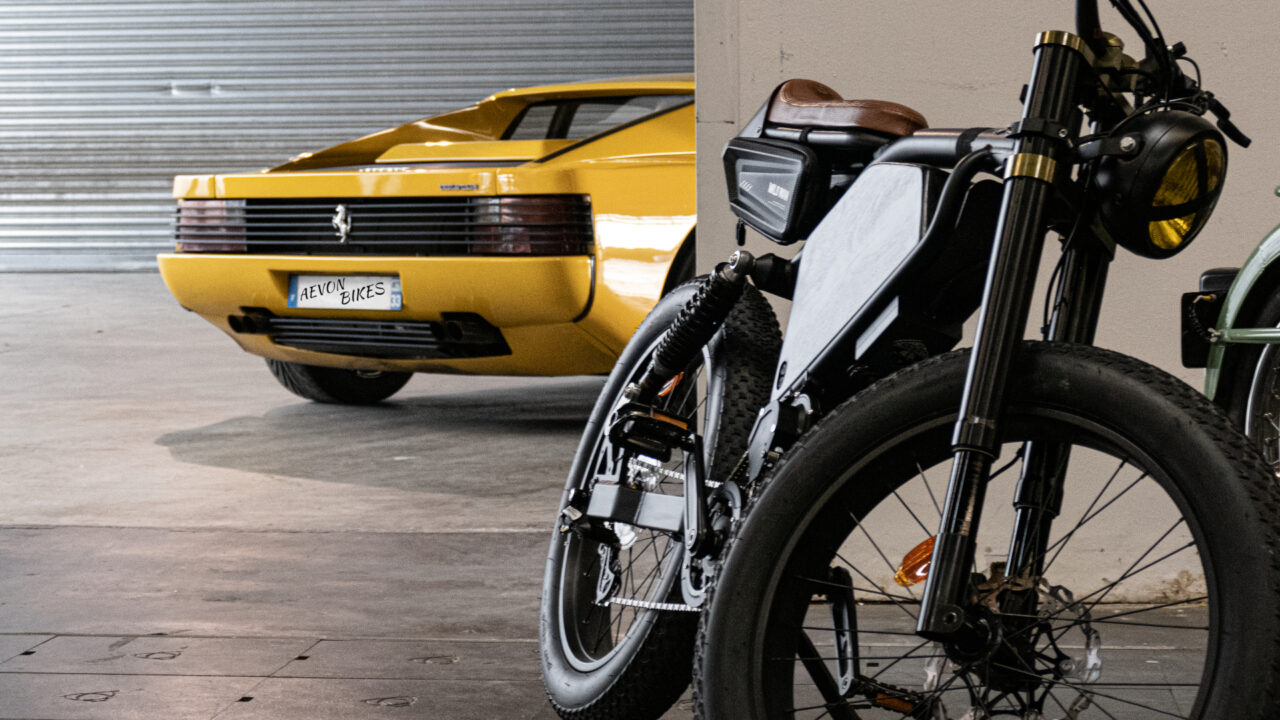 Le Cafe Racer | Aevon Bikes
